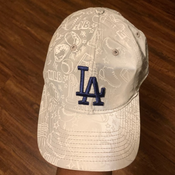 New Era | Accessories | Reflective La Dodgers Adjustable Hat | Poshmark